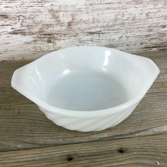 Fire King | Dining | 5 Fireking Anchor Hocking Swirl Tab Handles Casserole Baking Dish Bowls ...